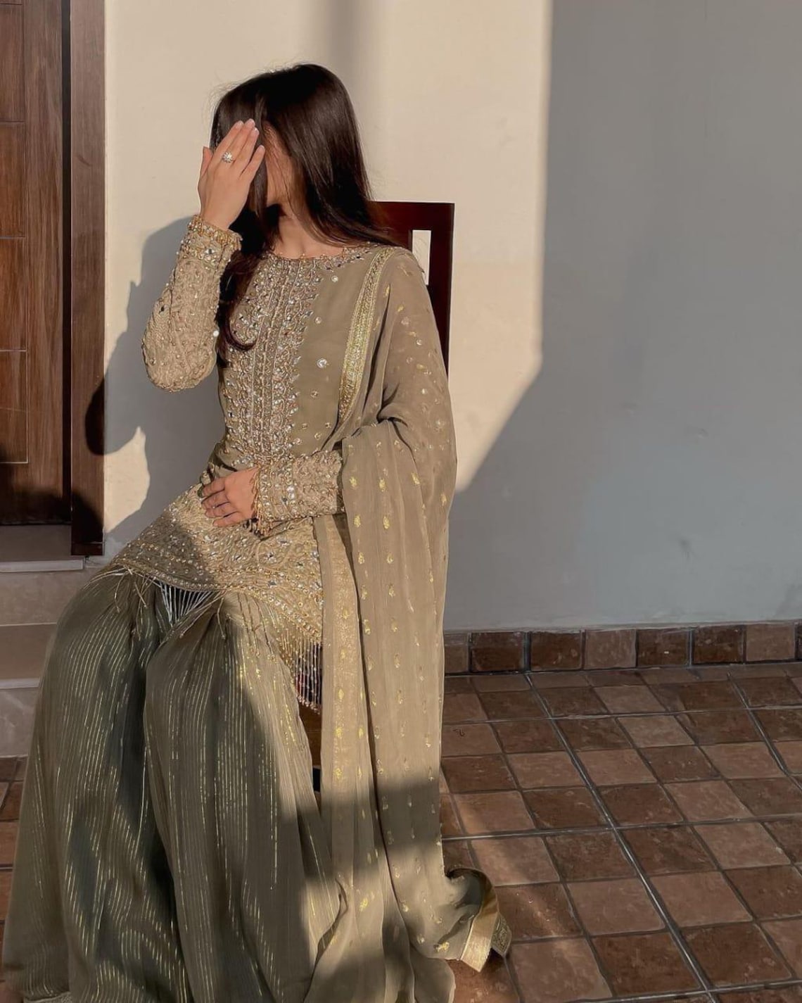Beautiful Pakistani Sharara Suit Set for Eid , Super Stylish Ready to ...