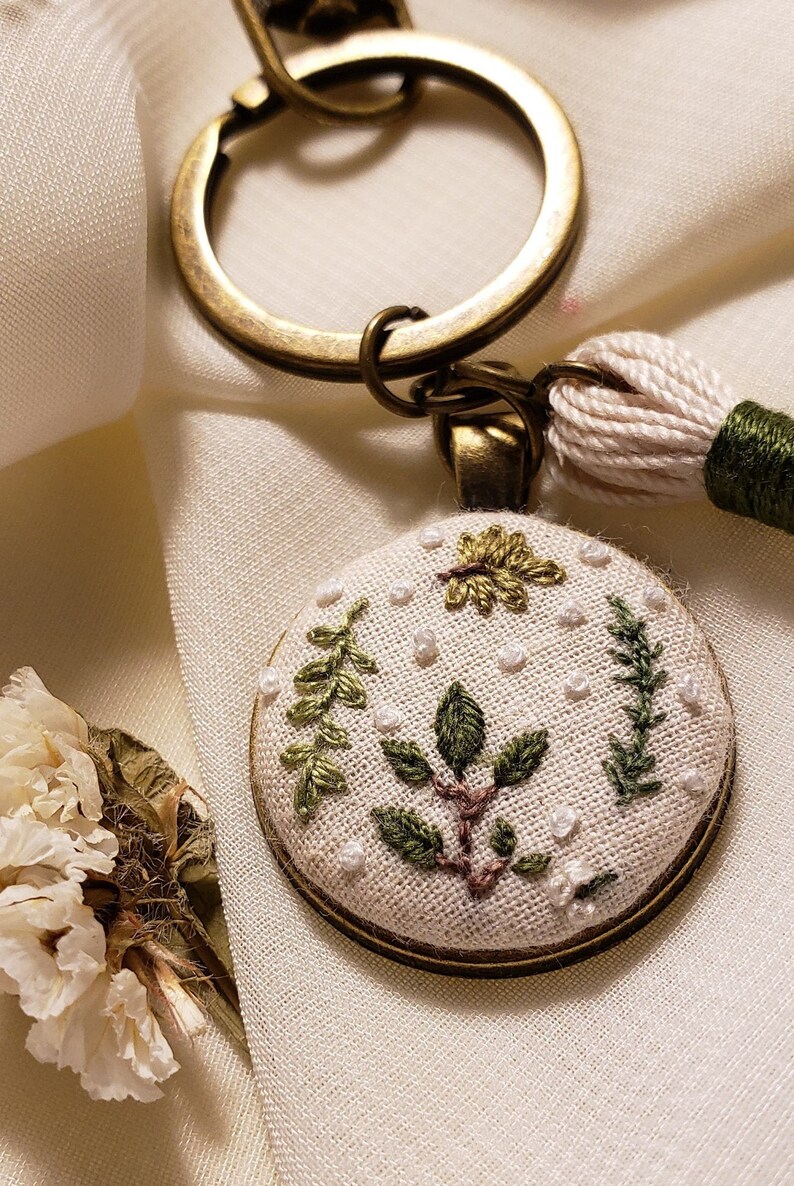 Botanical Green | Embroidery Keychain - Etsy