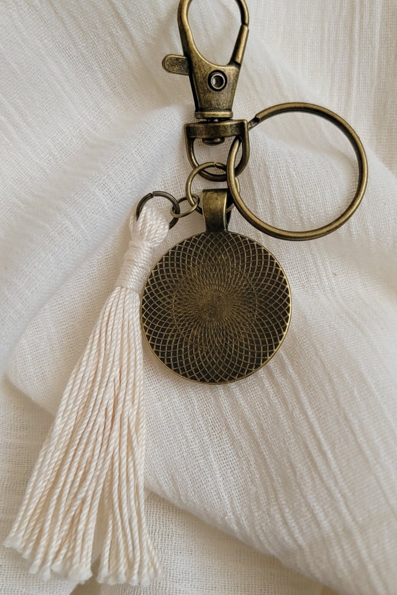 Spring Blossom | Floral Embroidery Keychain - Etsy