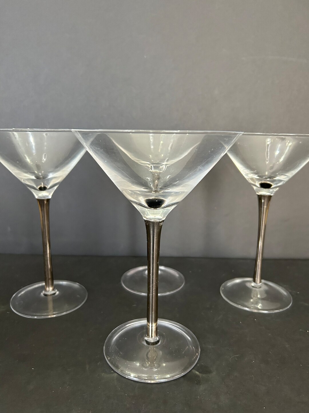 Set of 4 Elegant Martini/cosmo Glassware With Silver Color Stem Holds ...