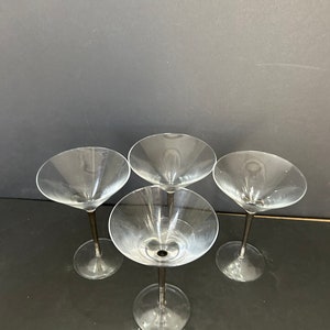 Set of 4 Elegant Martini/cosmo Glassware With Silver Color Stem Holds ...
