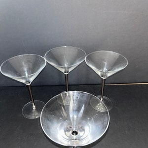 Set of 4 Elegant Martini/cosmo Glassware With Silver Color Stem Holds ...