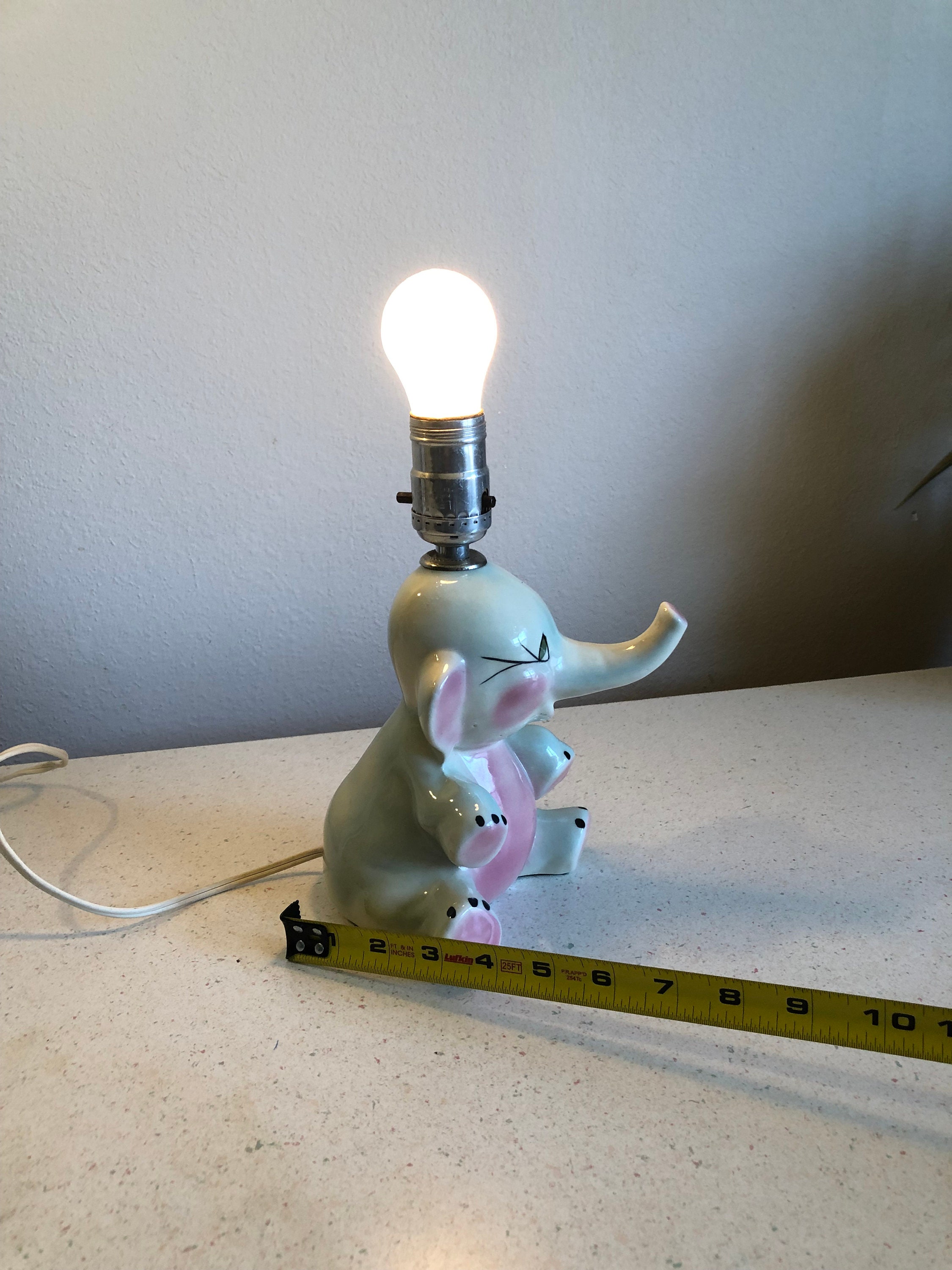 1960's Vintage Dumbo Table Lamp - Etsy