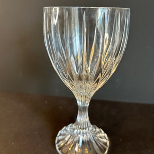 Mikasa Park Lane Crystal Wine Glass - Heavy, Elegant Stemware ...