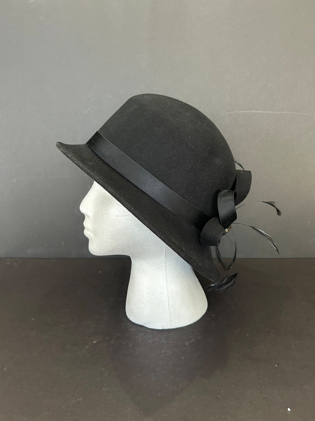 Vintage Betmar of New York Wool Bucket Hat With Black Feathers and ...