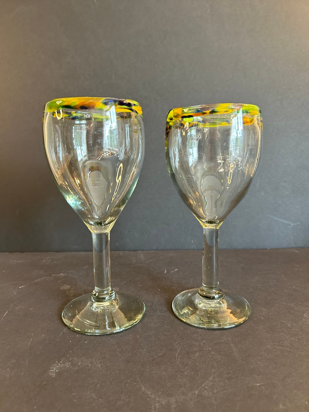 Set of 2 Handblown Confetti Rim Wine Glasses, 12oz Colorful Blue Dorado ...