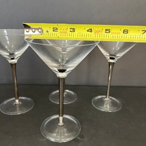 Set of 4 Elegant Martini/cosmo Glassware With Silver Color Stem Holds ...