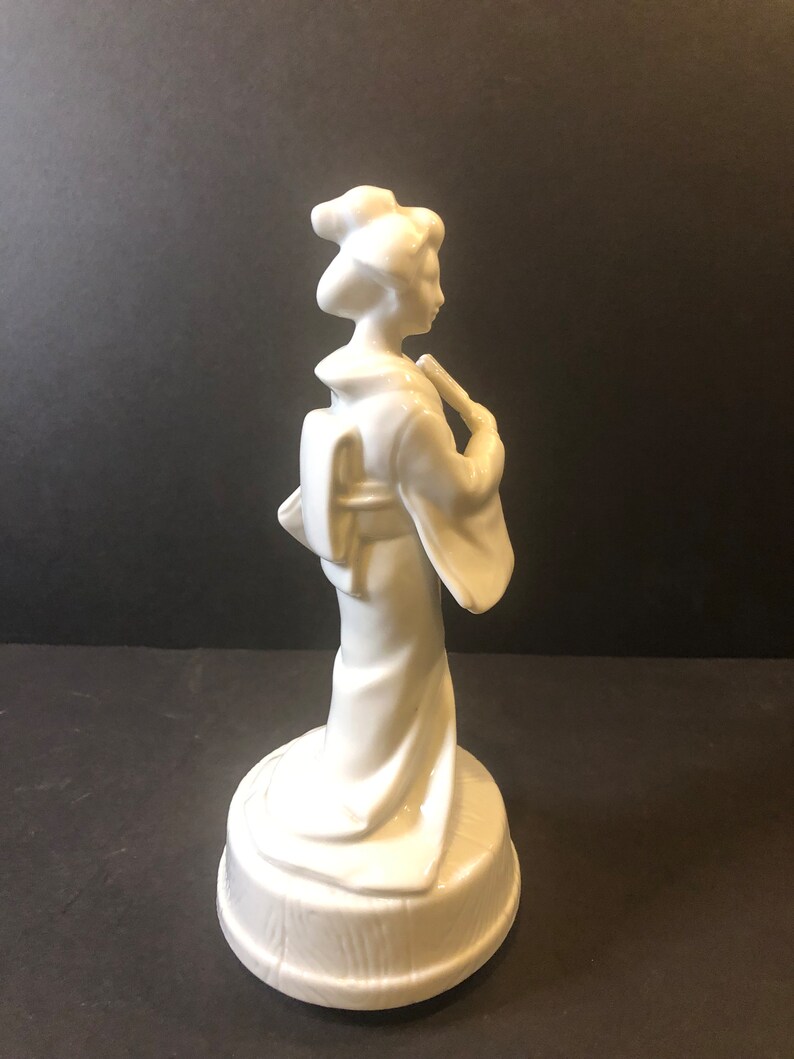 Maruho Japan Geisha Girl Music Box Figurine Plays Sakura. Fine - Etsy