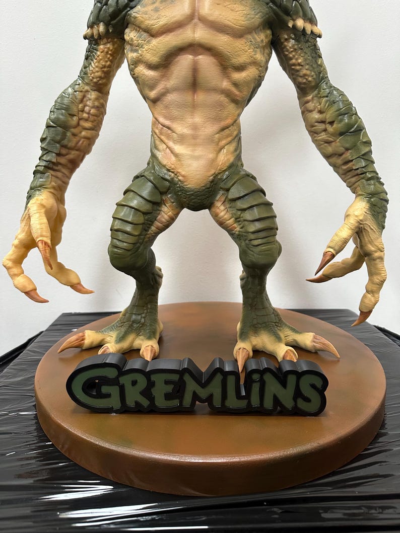 3D Printed Gremlin Statue, Hand Painted - Etsy