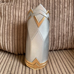 Wonder Woman Bracer Set - Etsy