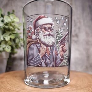 Holly Heist Santa Beer Pint Glass, Craft Beer Gift Barware, Secret ...
