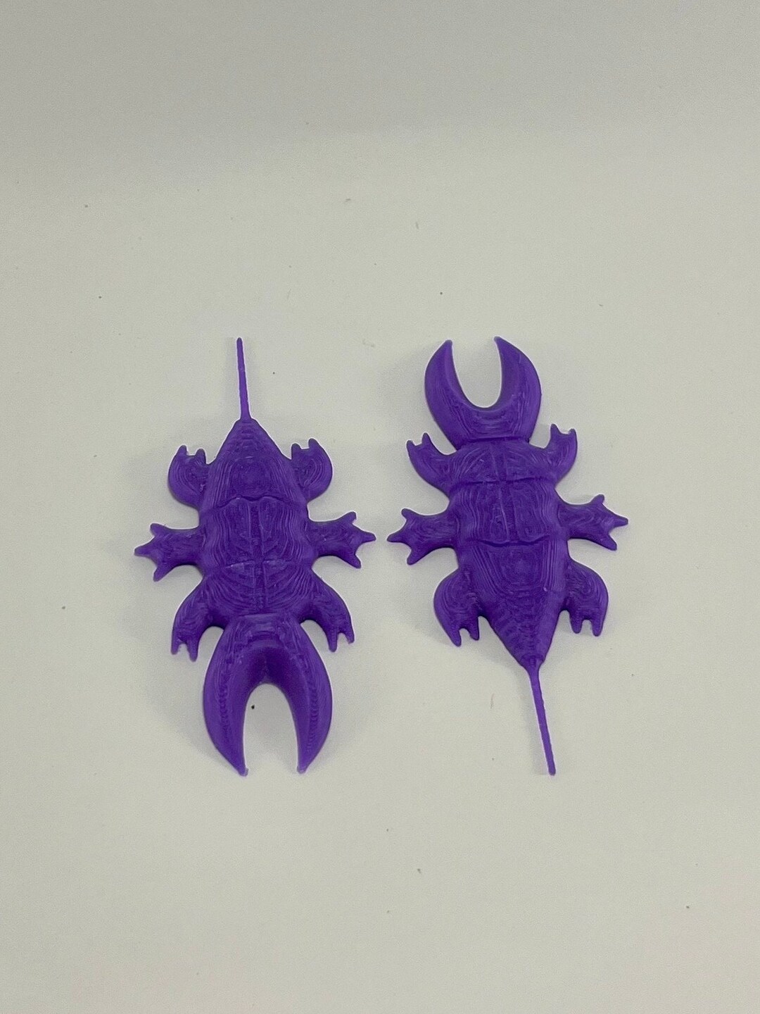 PAIR of Conspiracy Bug Magnets! Heat-sensitive COLOR CHANGING ...
