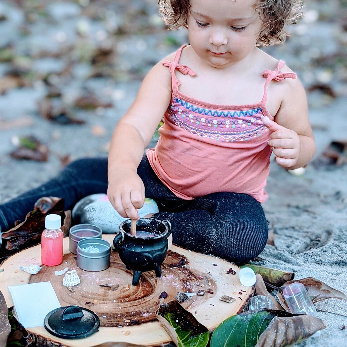 Cast Iron Cauldron With Lids and Metal Handle Potion Play - Etsy