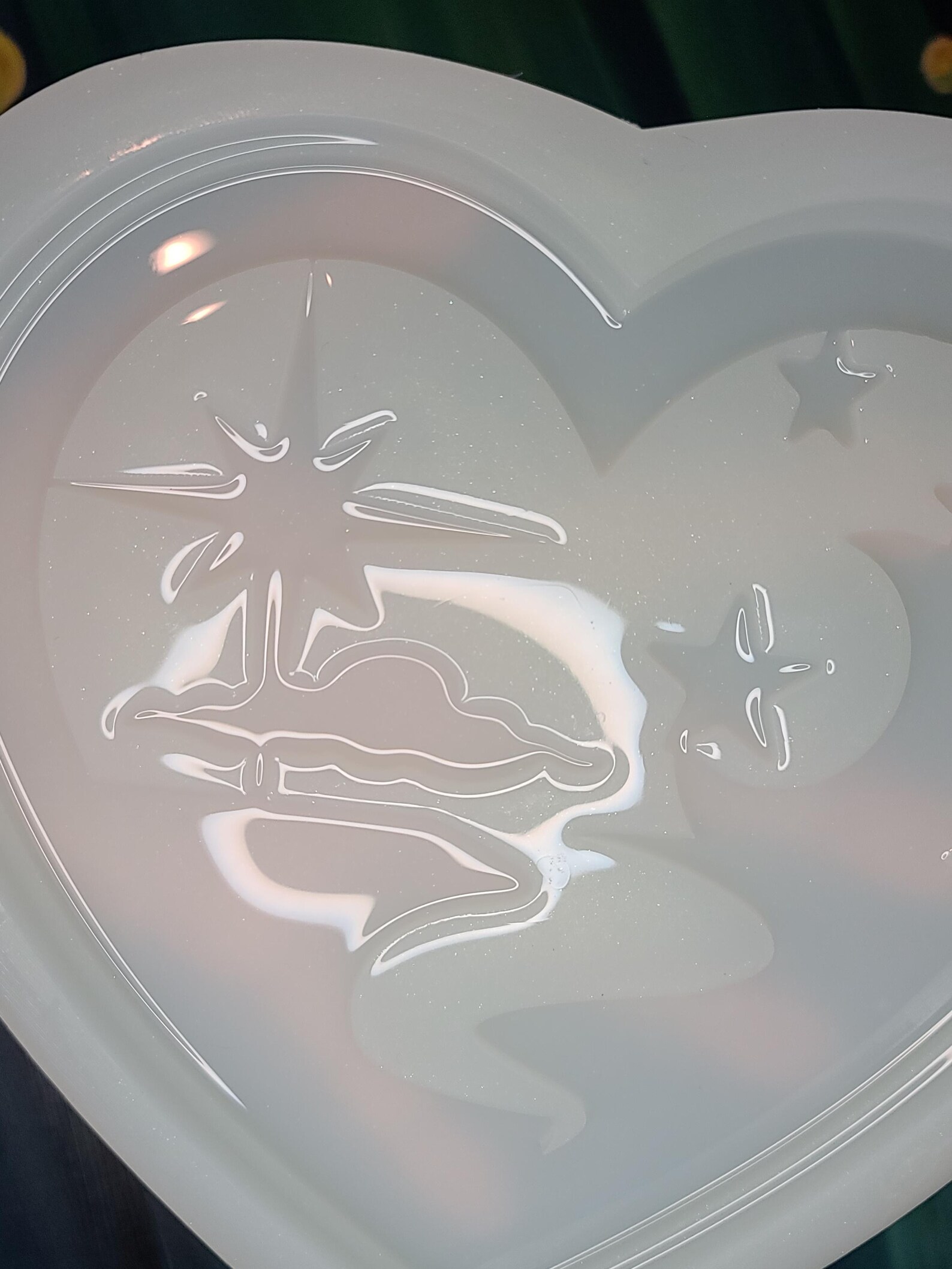 XL Lagoon Heart Mold Silicone Mold Premium Silicone Mold Shiny Deep ...