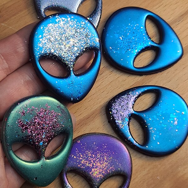 Alien Magnets - Etsy
