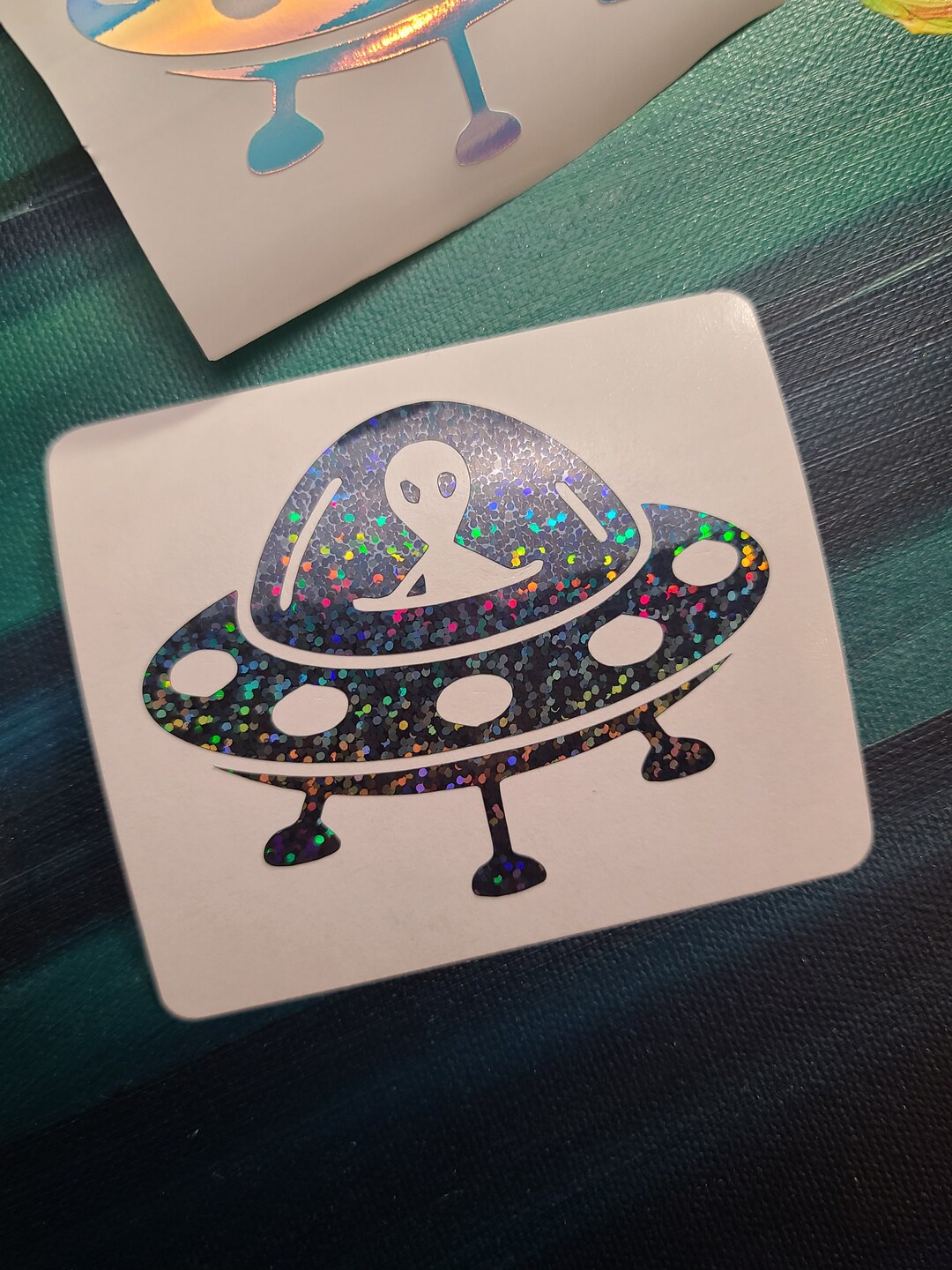 UFO Vinyl Alien Head Stickers Waterproof Sticker Holographic Vinyl Glow ...