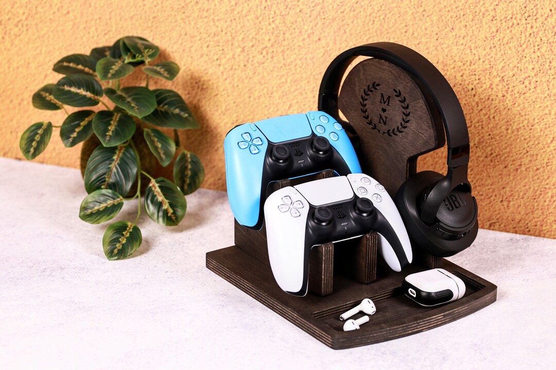 Custom Wooden Controller Stand - Boyfriend Birthday Gift - Husband ...