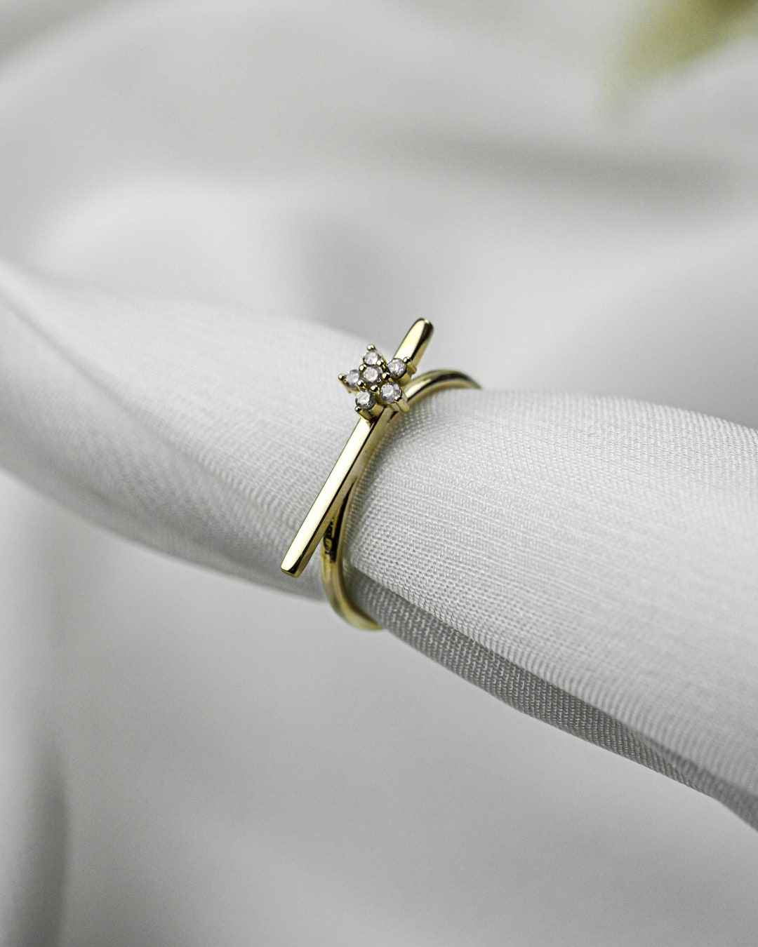 14K Solid Gold Vertical Line Ring With Zircon Flower, Delicate Bar Line ...