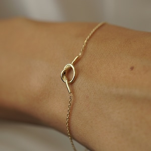 14K Solid Gold Knot Bracelet, Minimalist Yellow Gold Knot Wristband ...