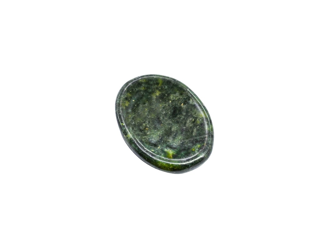 Green Jade Crystal Worry Stone, Natural Thumb Worry for Meditation ...