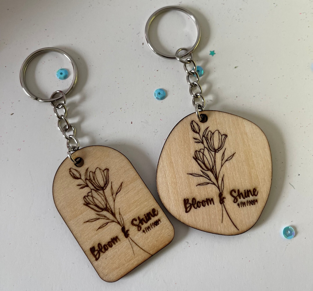 Personalized Keychains / Wood / Engravings / Wood Engravings - Etsy
