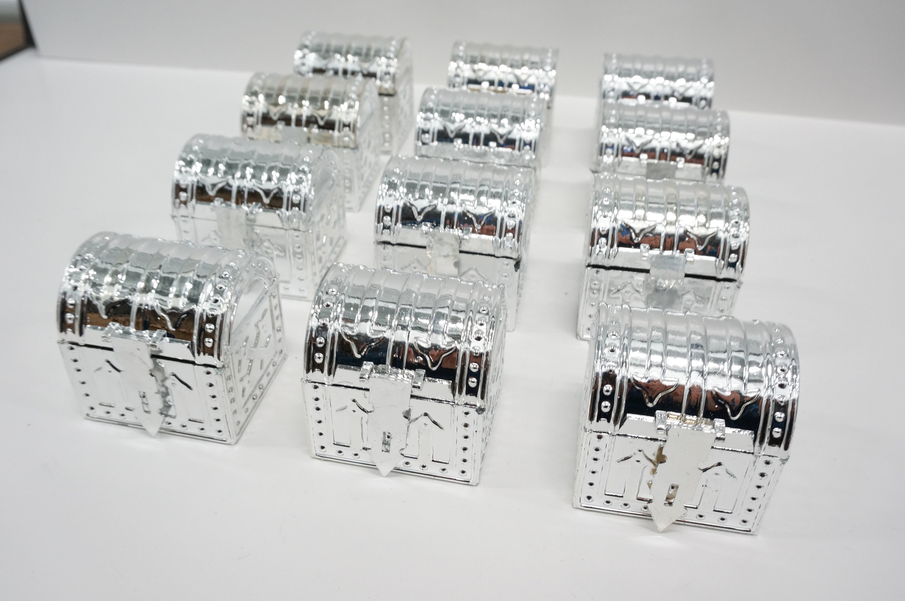 Treasure Box Favor / Gold or Silver Treasure Box / Mini | Etsy