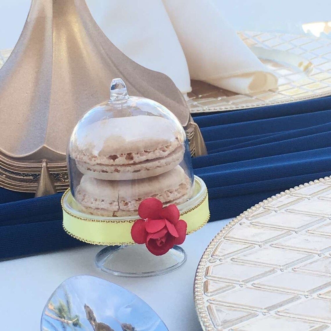 32 Pieces Sea Salt Caramel Macarons / Macaroons / Simply the | Etsy