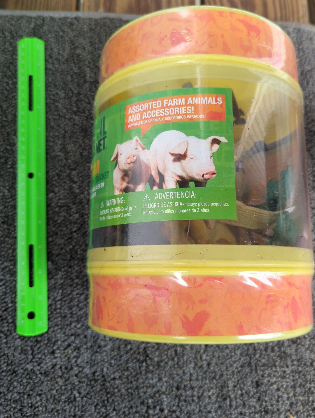 LARGE Farm Animals in the Storage Bucket. Animal Planet High Quality ...