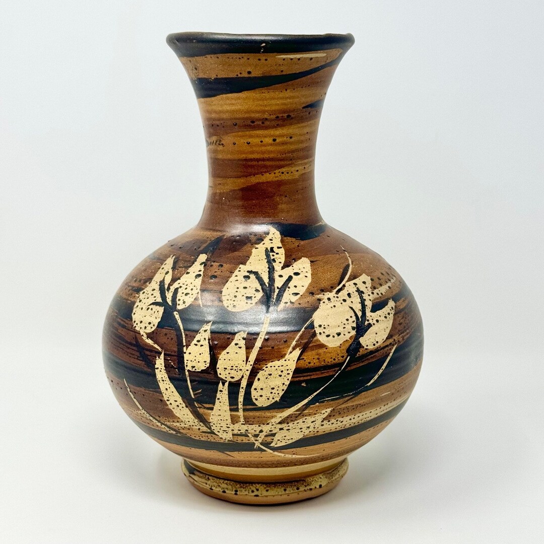 Vintage 1972 Pacific Stoneware B Welsh Signed Leaf and Stripped Design ...