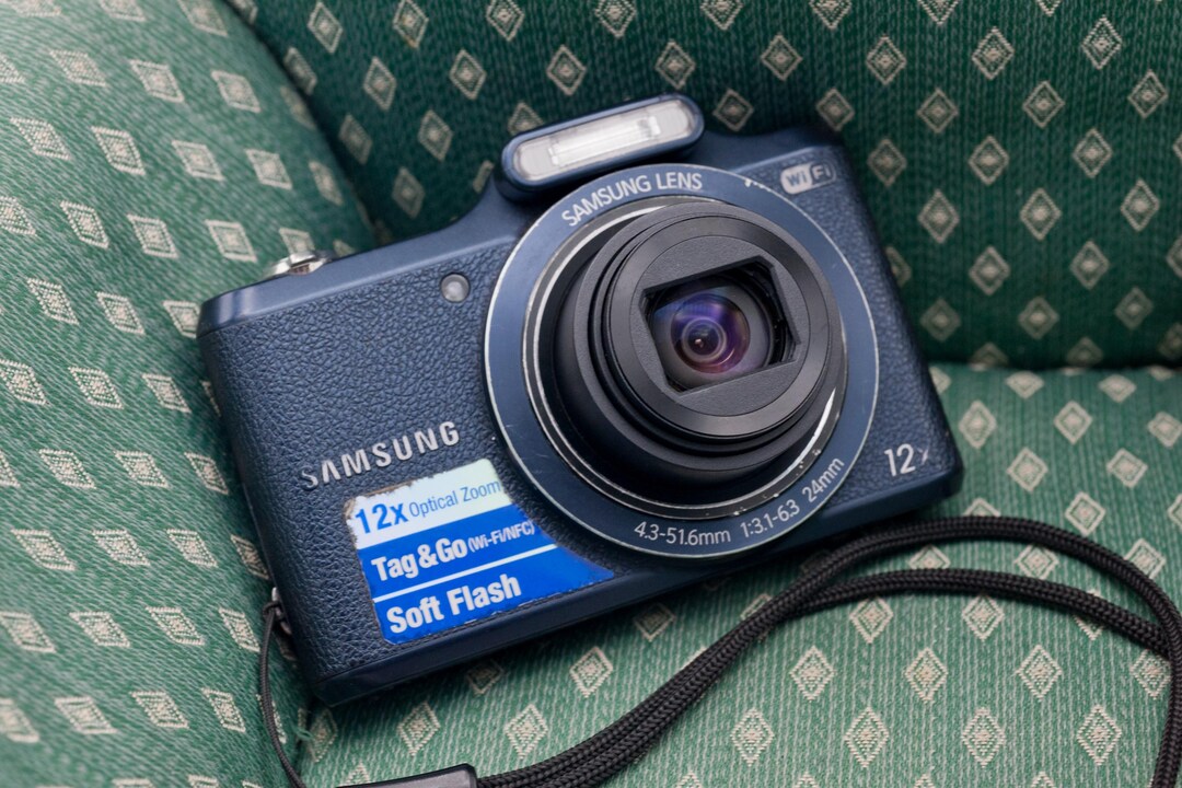 Samsung WB50F: Navy Blue 16.2 Megapixel CCD 12x Super Wide Zoom Compact ...