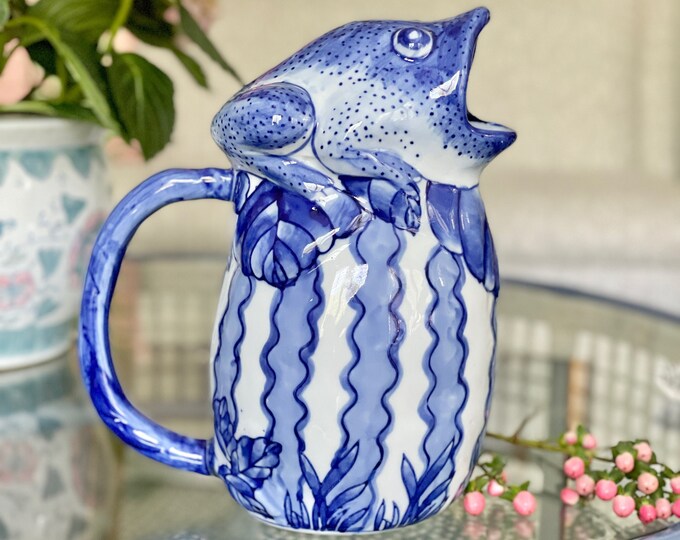 Vintage Blue and White Chinoiserie Frog Pitcher - Whimsical - Grandmillennial - Etsy