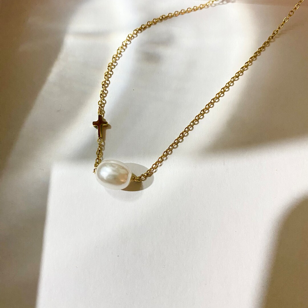 Pearl Necklace, Necklace for Women With Pearl and Small Gold Cross ...