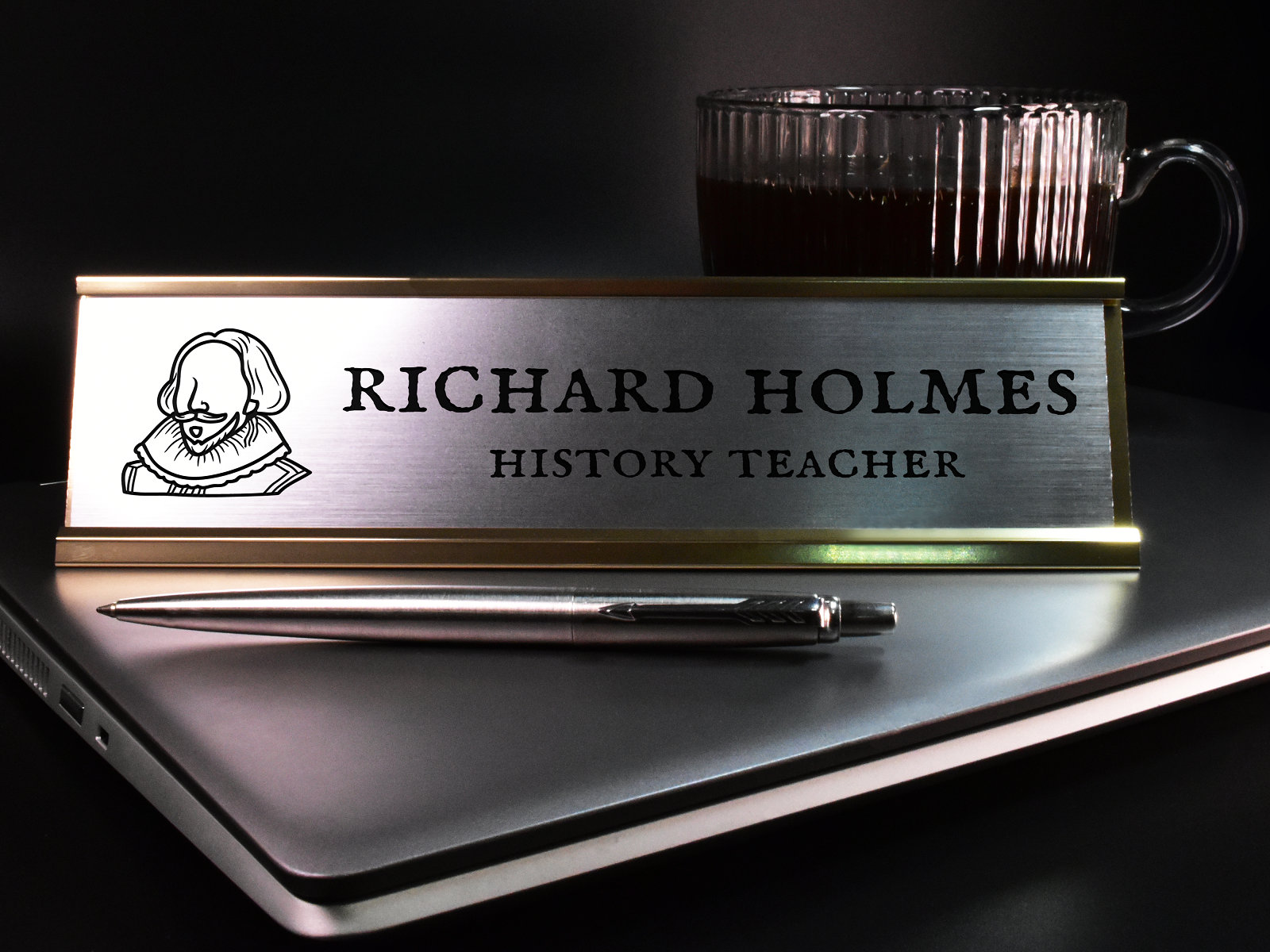 Tudor Shakespeare History Desk Plaque With Black Text Desk Plaque Name ...