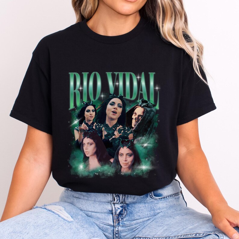 Rio Vidal Oversized 90s Bootleg, Aubrey Plaza, Agatha All Along Tee ...