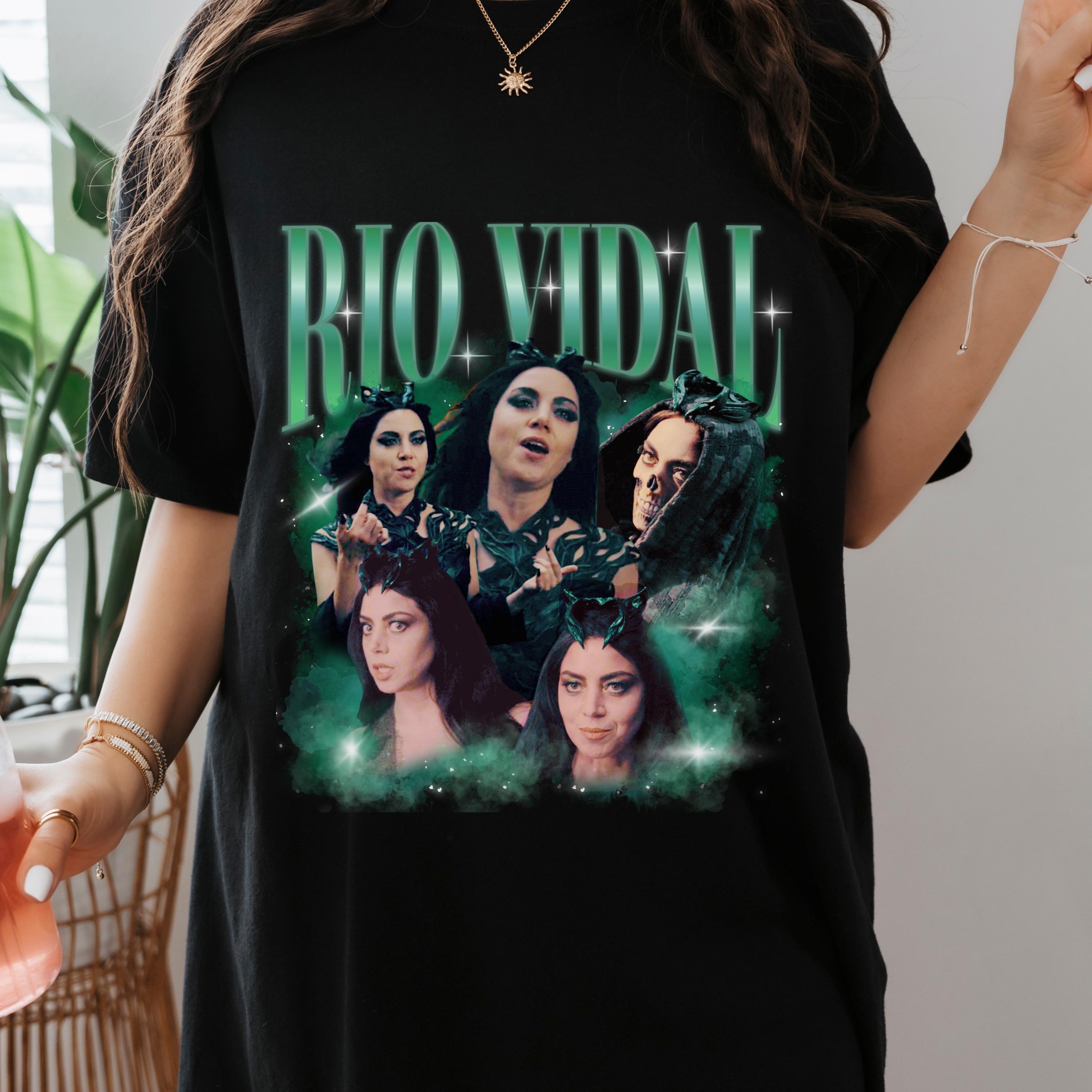 Rio Vidal Oversized 90s Bootleg, Aubrey Plaza, Agatha All Along Tee ...