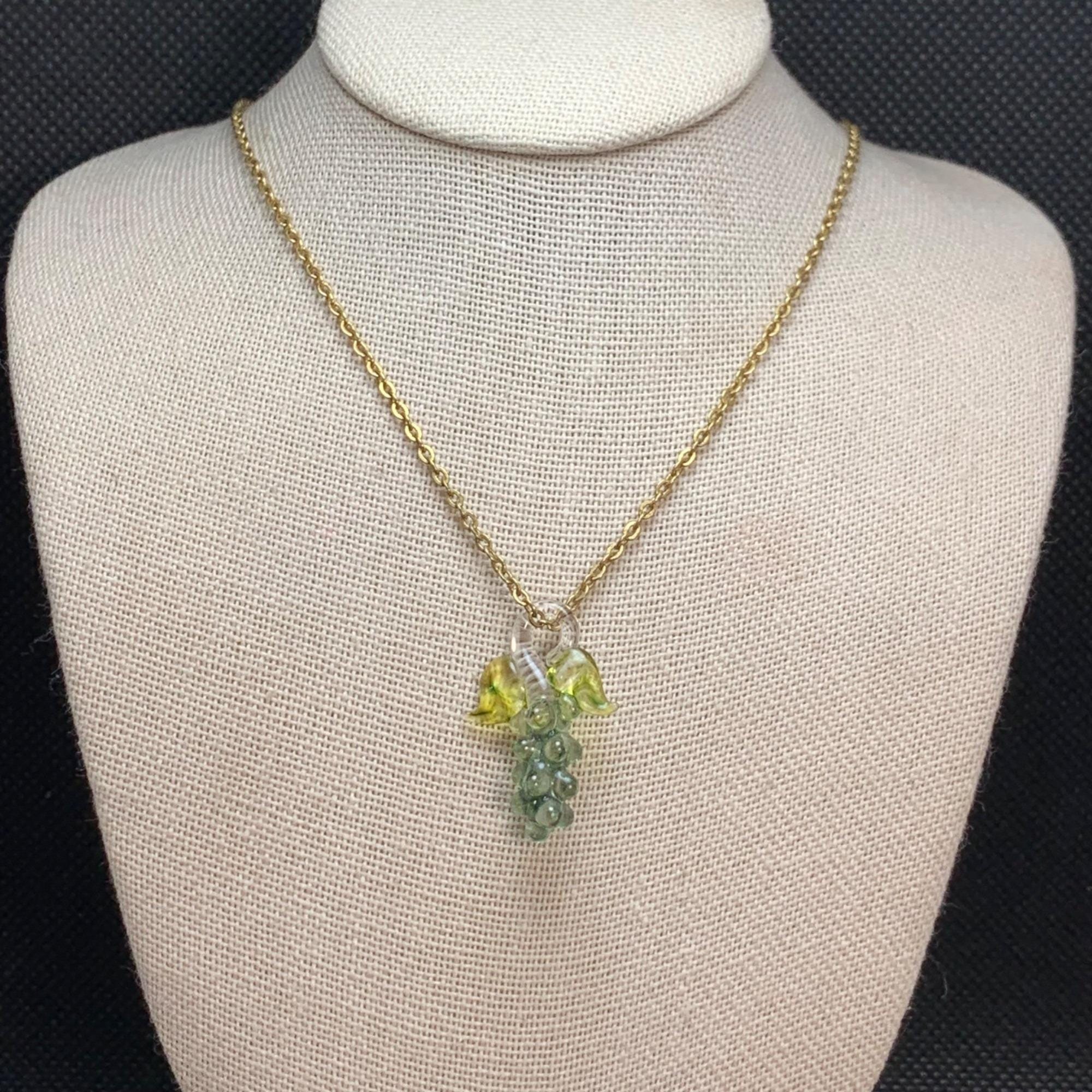 Sarah Day Gold Tone Glass Grape Leaf Grapes Pendant Necklace Size 18 ...