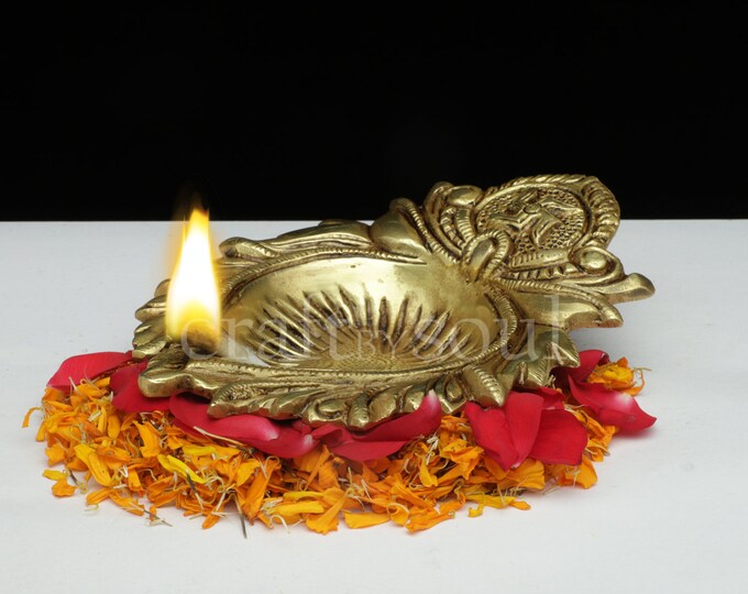 Brass OM Diya, Home Temple Diya, Handmade Oil Lamp, Oil Dia, Indian ...