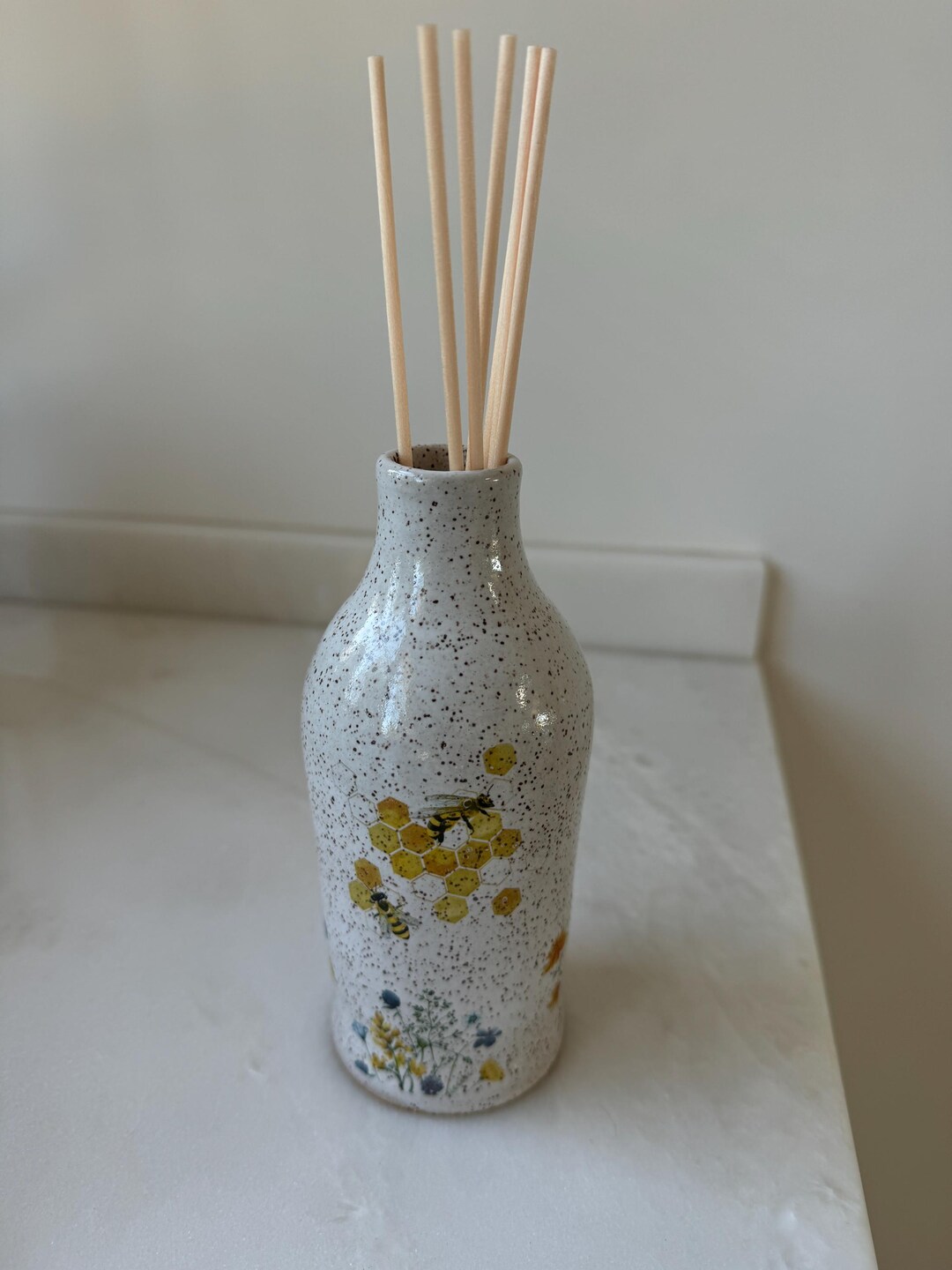 Handmade Reed Diffuser With Wild Flowers and Bees for Your Favorite ...