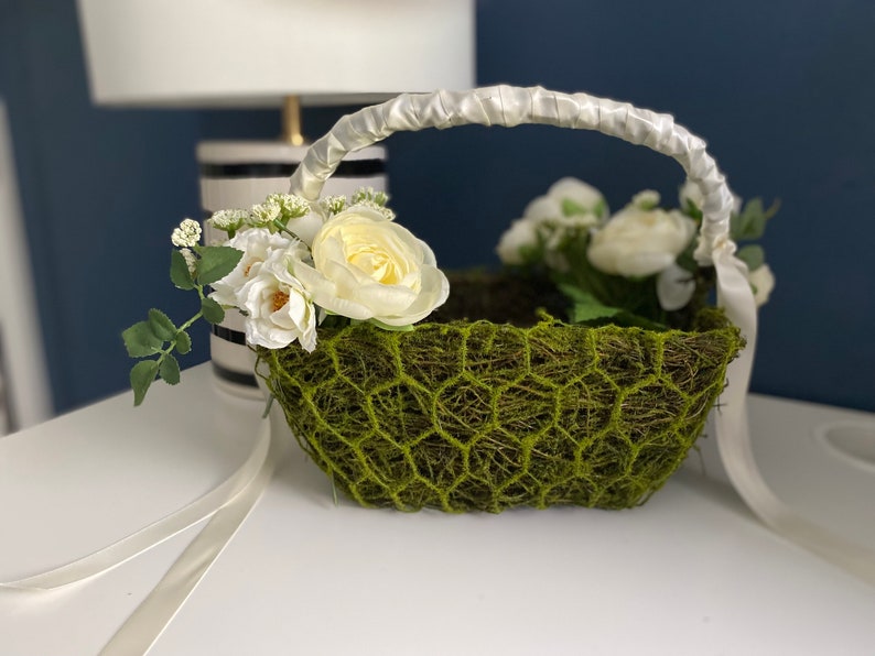 Cream Flower Girl Basket. Wedding Decor. Rustic Wedding. - Etsy