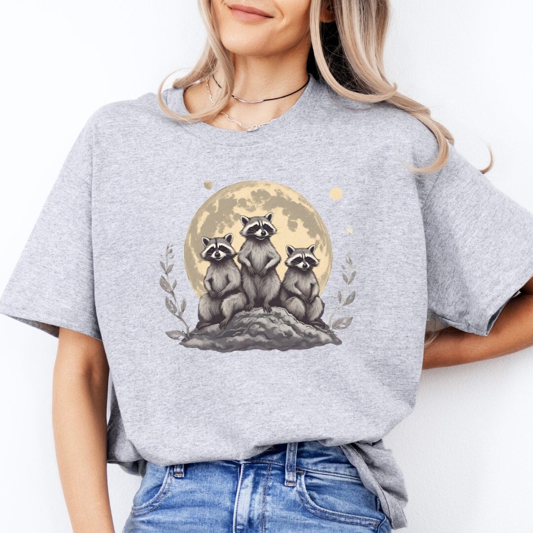 Racoon Moon Graphic T-shirt Vintage Oversized T-shirts Retro Racoon ...