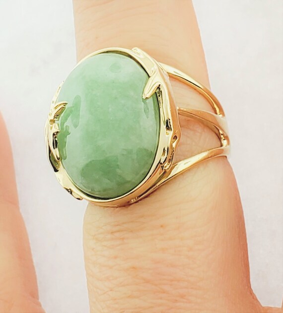 14k Yellow Gold Vintage Jade Ring - Gem