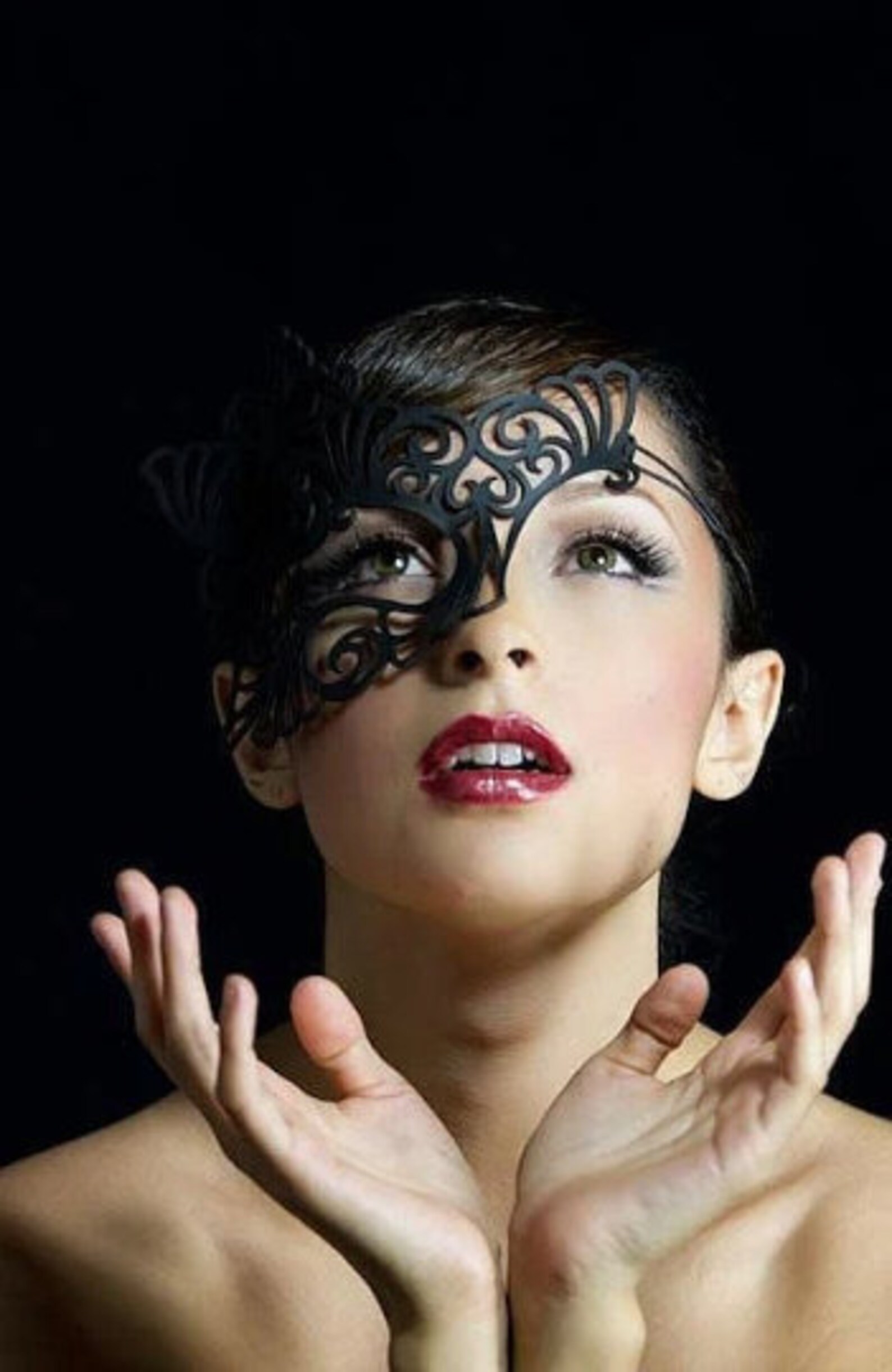 Roxy Leather Mask choose Color - Etsy