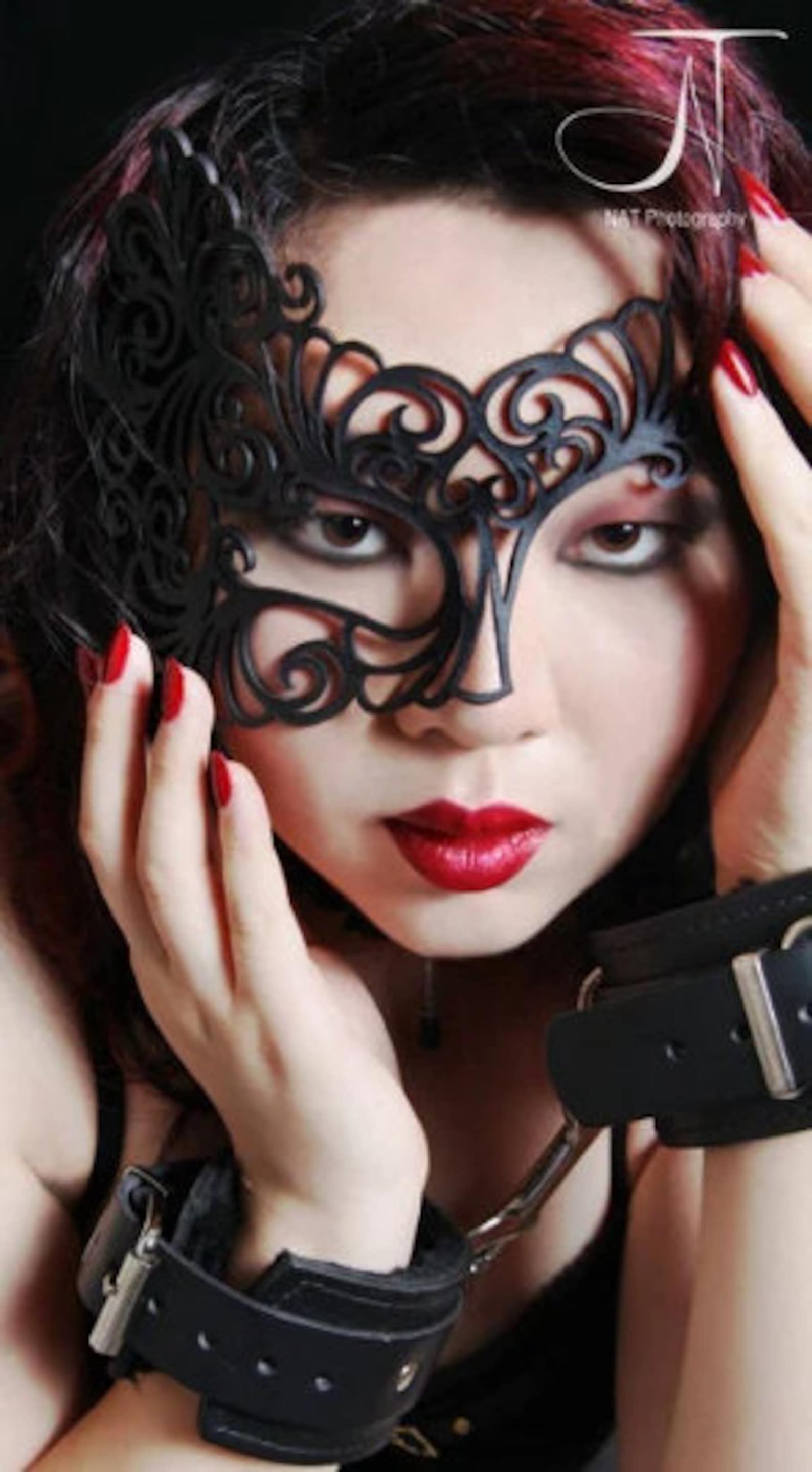 Roxy Leather Mask choose Color - Etsy