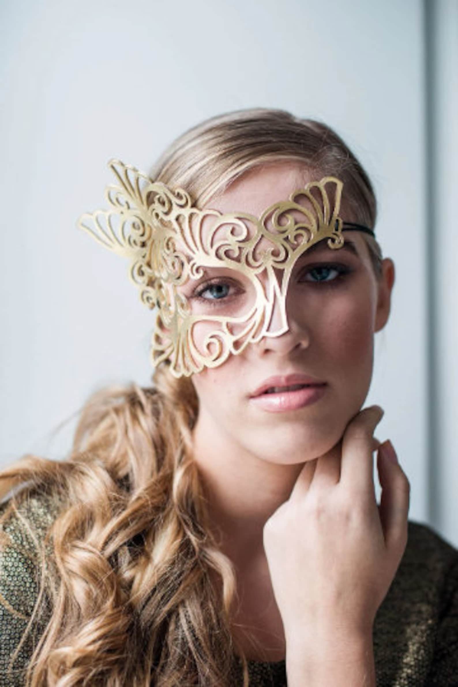 Roxy Leather Mask choose Color - Etsy