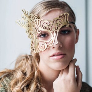 Roxy Leather Mask (choose Color) - Etsy