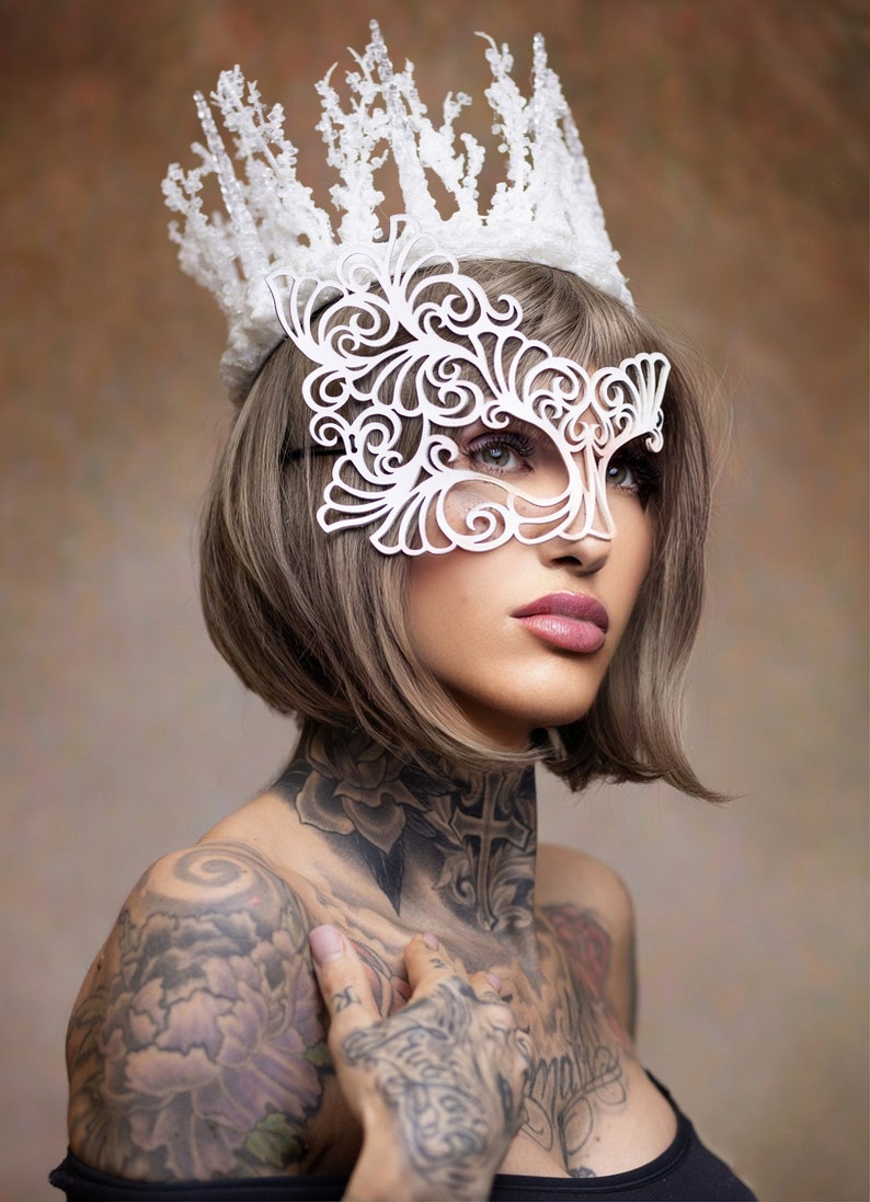 Roxy Leather Mask choose Color - Etsy