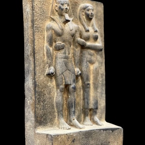 Spectacular King Menkaure and His Queen - Egyptian Sculptures ...
