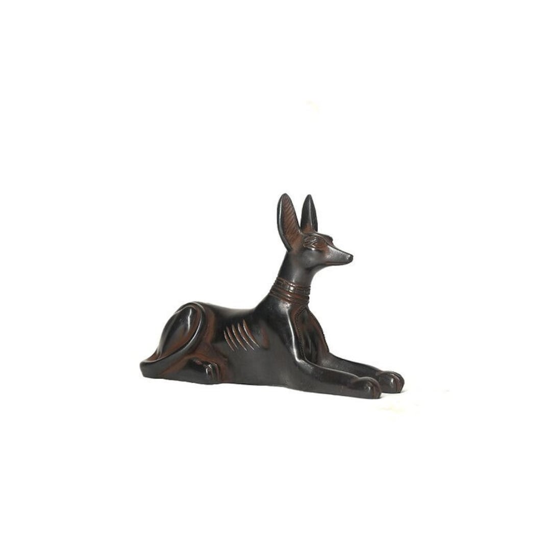 Dios egipcio antiguo Anubis, dios del más allá, perro chacal Anubis ...