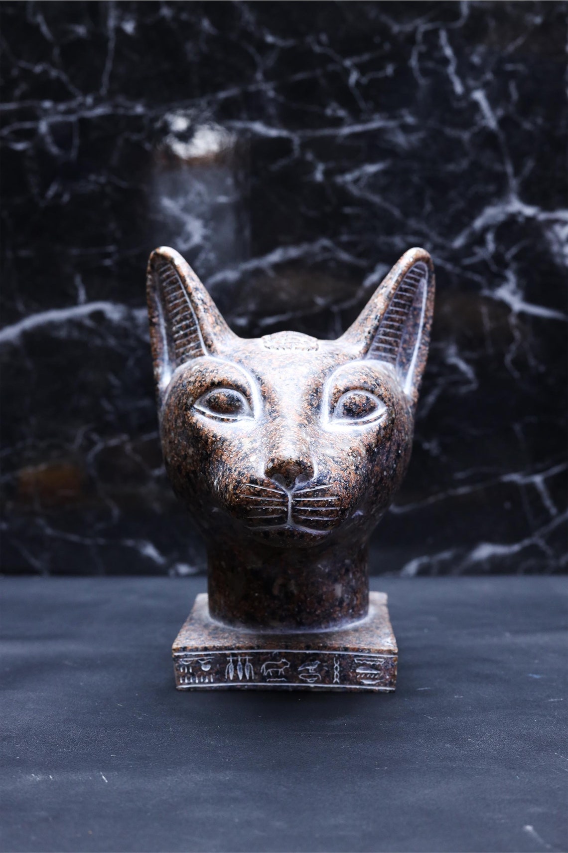 The Head of Ancient Egyptian Goddess Bastet, Ancient Egyptian Cat ...