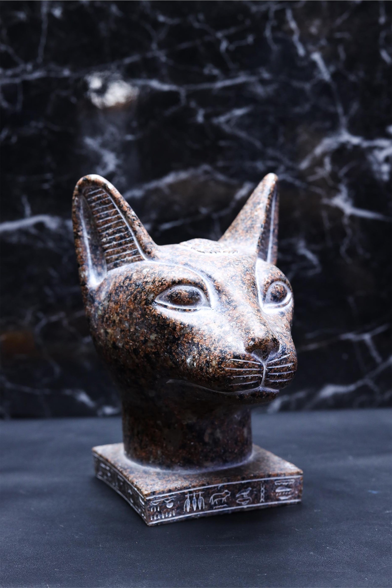 The Head of Ancient Egyptian Goddess Bastet, Ancient Egyptian Cat ...